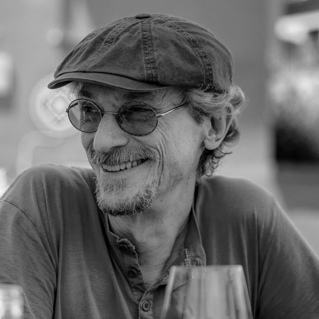 About – Mario Alberti